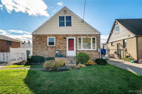 405 Weimar Street , Buffalo, NY 14206.