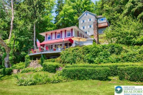 5449 De Pues Road #1, Lower Mt Bethel Twp, PA 18013.