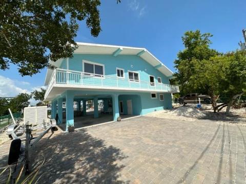 62 Waterways Drive, KEY LARGO, FL 33037.