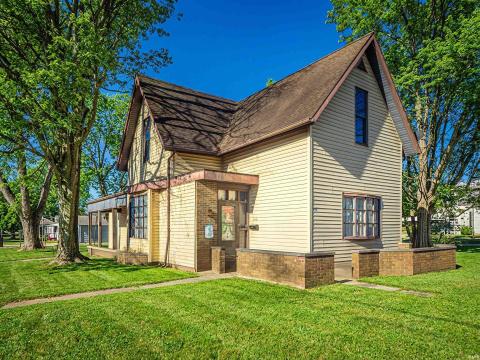 703 Main Street, Mount Vernon, IN 47620.