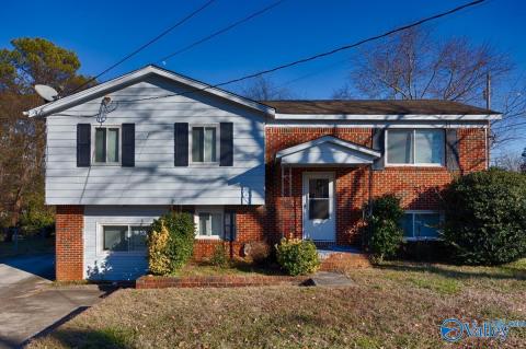 5000 NW Rolling Hills Drive NW, Huntsville, AL 35810.