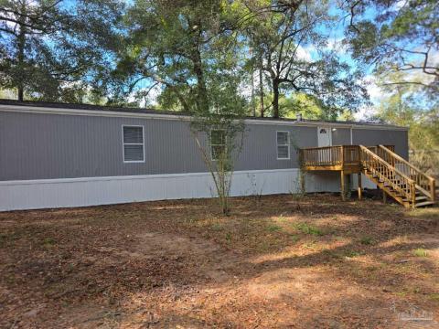 5316 Yancy Dr , Pace, FL 32571.