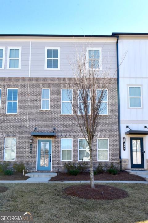 809 Cameron Trail, Acworth, GA 30102.