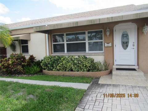 800 NE 6th St #1, Fort Lauderdale, FL 33304.