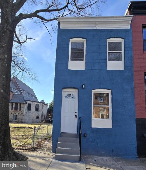 2008 ETTING STREET , BALTIMORE, MD 21217.