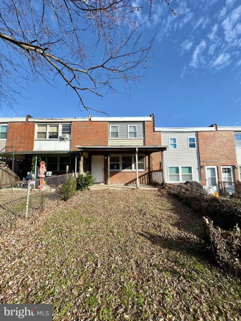 811 REGIS COURT , BALTIMORE, MD 21227.