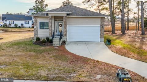 105 HALL HIGHWAY , CRISFIELD, MD 21817.