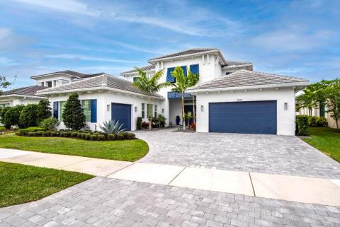 9364 Coral Isles Circle , Palm Beach Gardens, FL 33412.