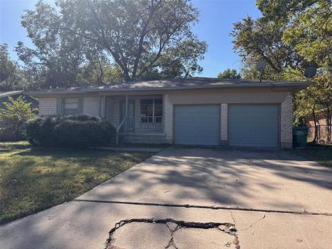 1110 Edinburg Lane , Denton, TX 76209.