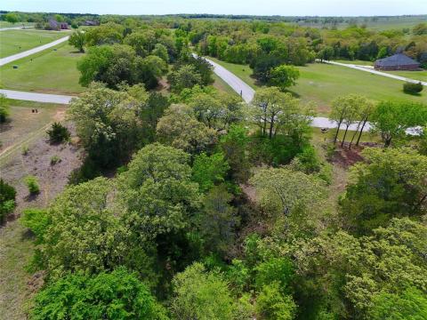 65RA Dublin Circle , Gordonville, TX 76245.
