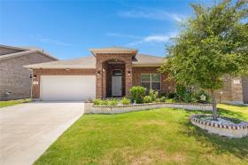 820 Wilmott Terrace , Fort Worth, TX 76247.