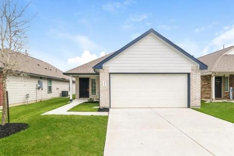 2228 Onyx Lane , Conroe, TX 77301.