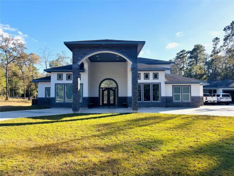 10203 Camden Circle , Magnolia, TX 77354.