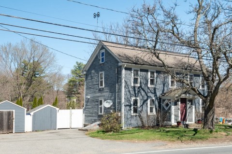 231 West Main St , Georgetown, MA 01833.