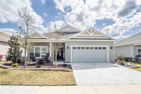 4995 NE 125TH LOOP , OXFORD, FL 34484.