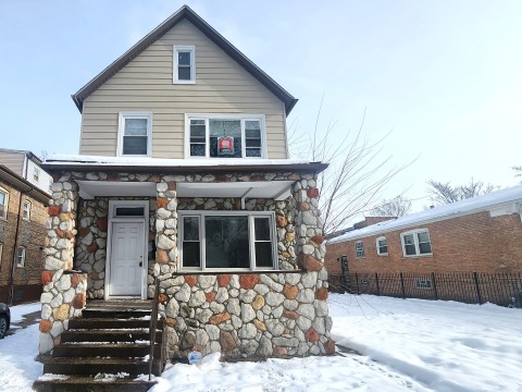 12211 S Wallace Street , Chicago, IL 60628.