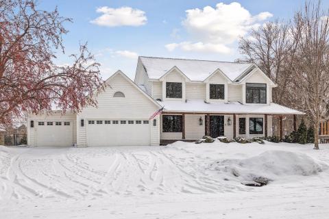 13620 Georgia Drive , Apple Valley, MN 55124.