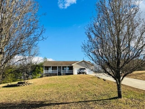 625 Arlis Avenue , Dayton, TN 37321.
